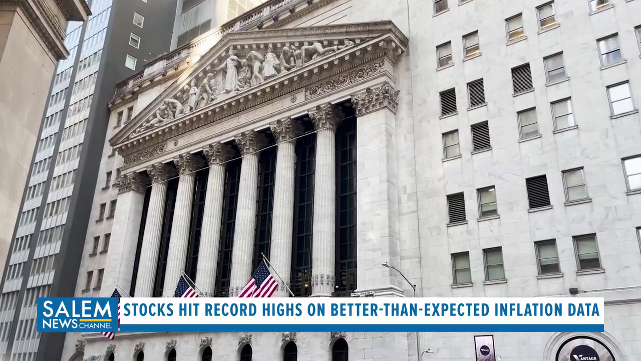 US Stocks Rally to Records on Hopes for Cuts to Interest Rates
